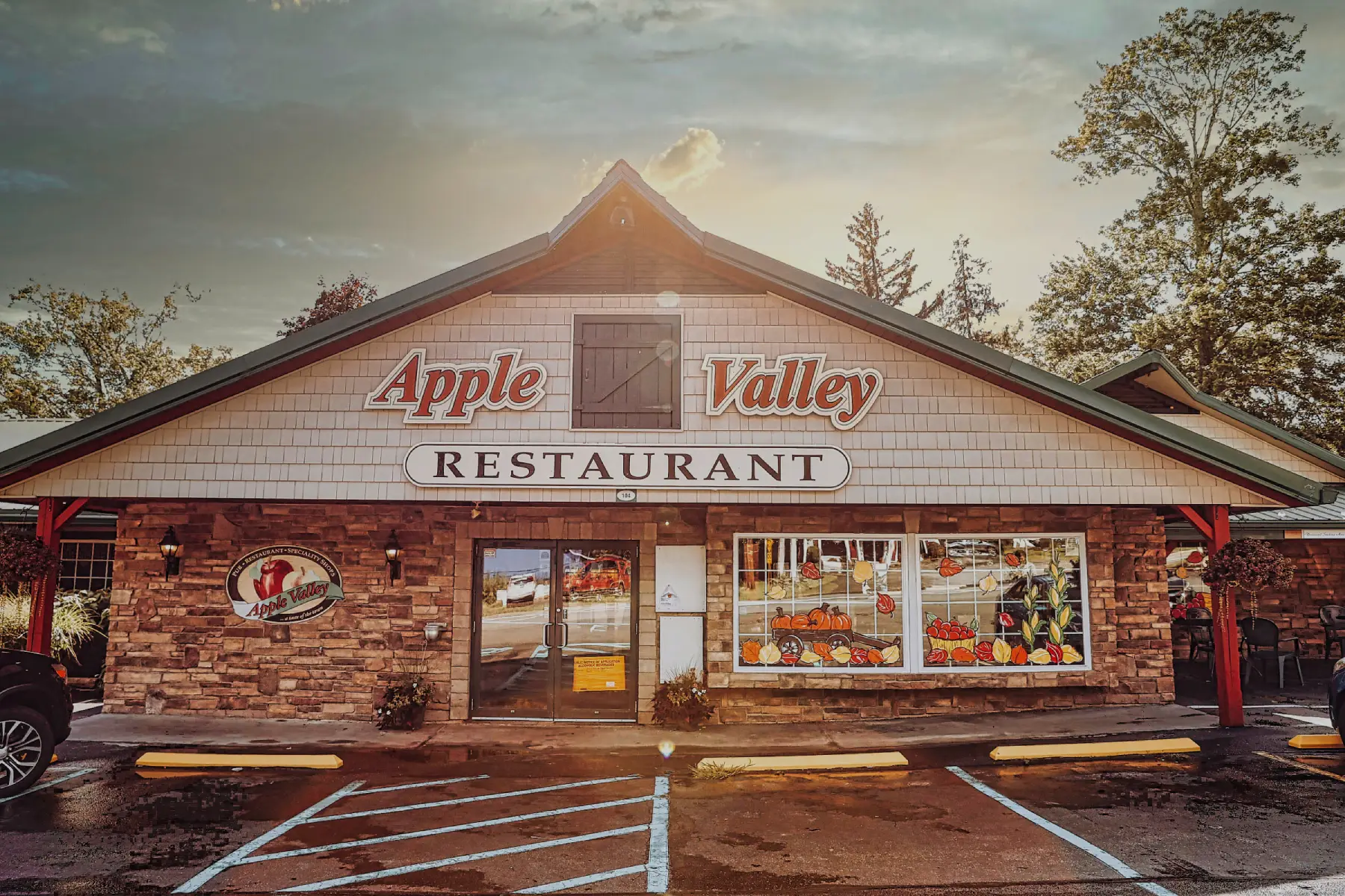 Apple Valley Restaurant- Restaurant in Milford, PA